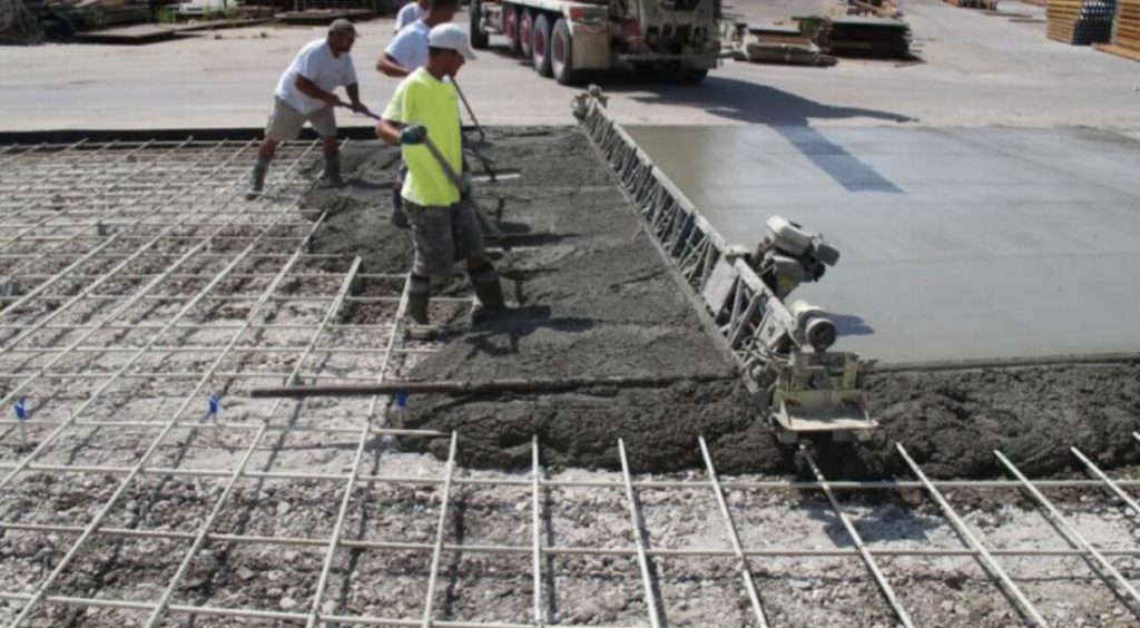 Achieving Smooth Concrete Surfaces with Vibrating Screeds - Dr Cric